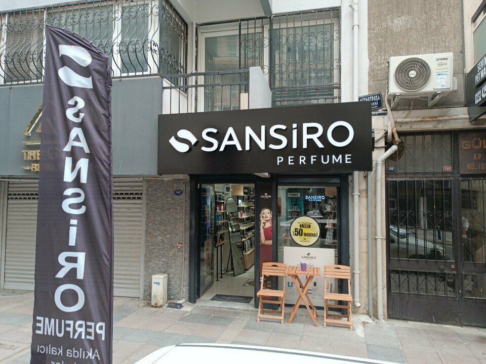 Kozmetik ve parfümeri mağazaları Sansiro Perfume, İzmir, foto
