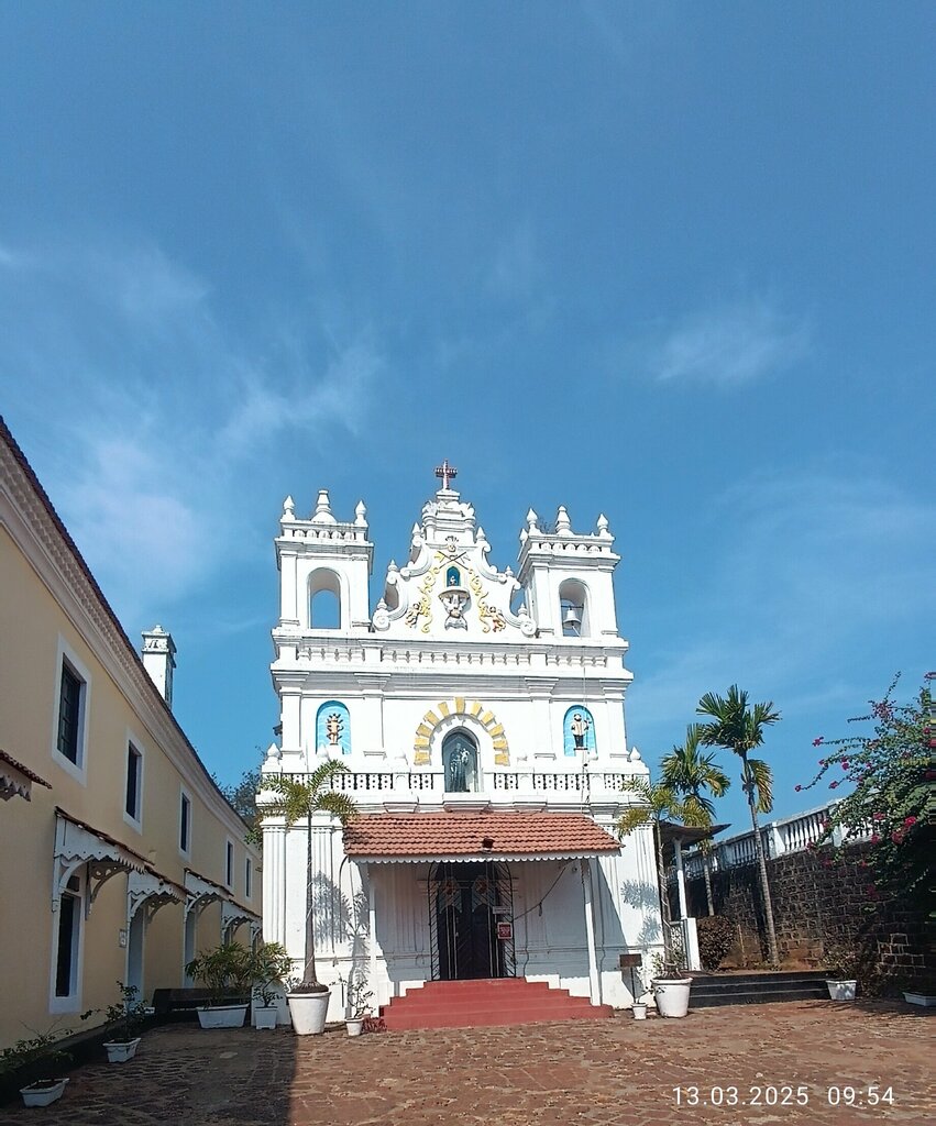 Turistik yerler Tirakol fort, Goa, foto