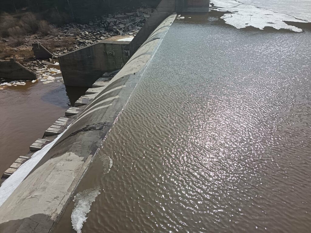 Elektrik santrali ГЭС, Sverdlovskaya oblastı, foto
