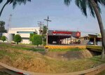 Monaco Lubricentro (Santa Cruz de la Sierra, Distrito Municipal 1, Subdistrito 54, Avenida José Estenssoro), oto döşeme  Santa‑Krus'tan