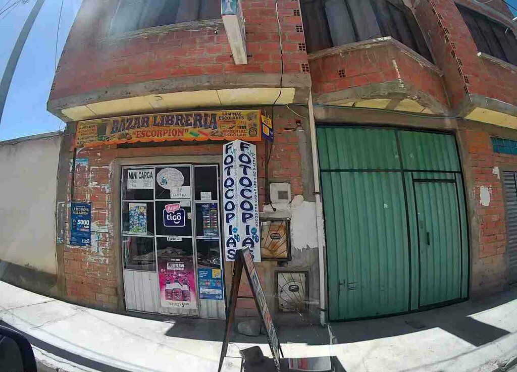 Kırtasiyeler Bazar Libreria Escorpion, El Alto, foto