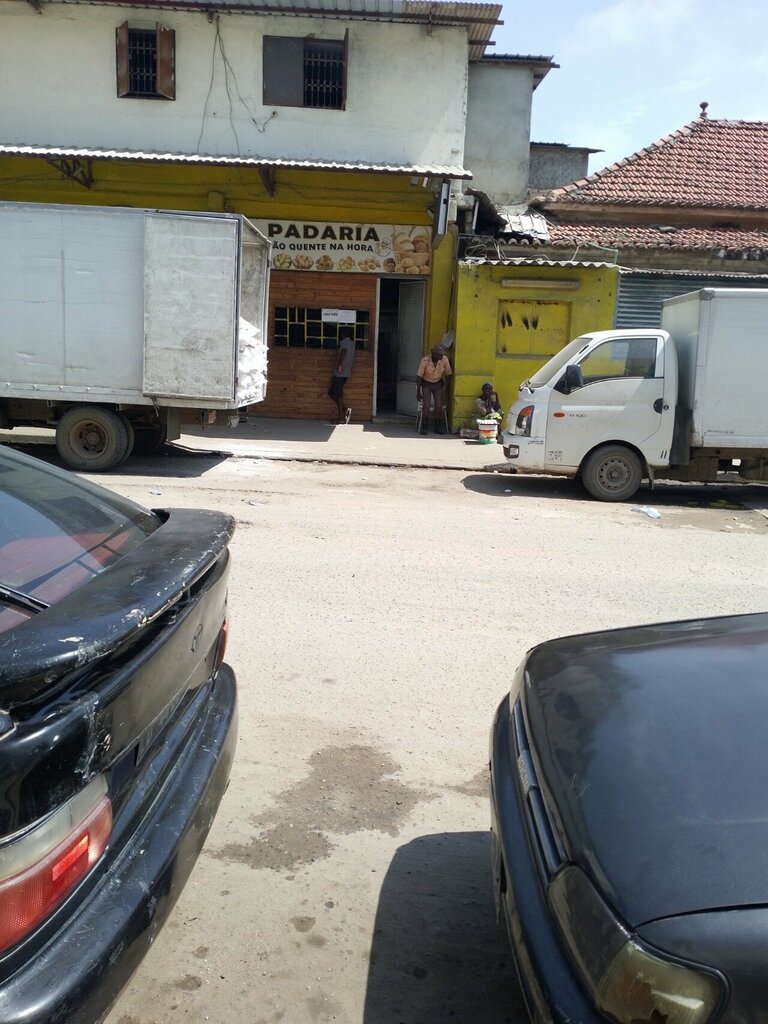 Ekmek fırını Pão quente na hora, Loanda, foto