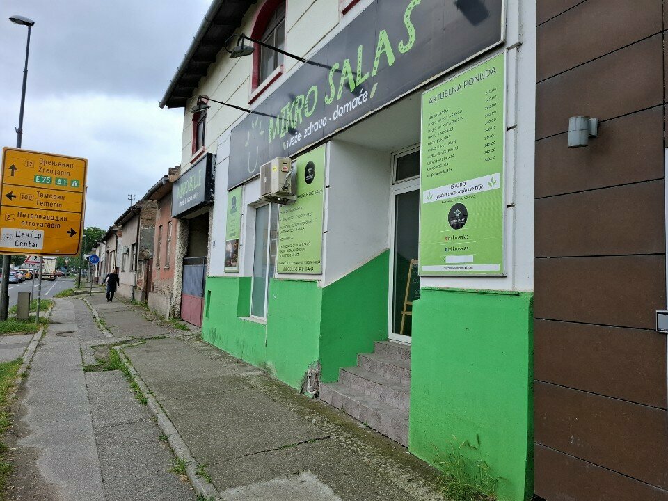 Bahçecilik mağazaları Mikro Salaš, Novi Sad, foto