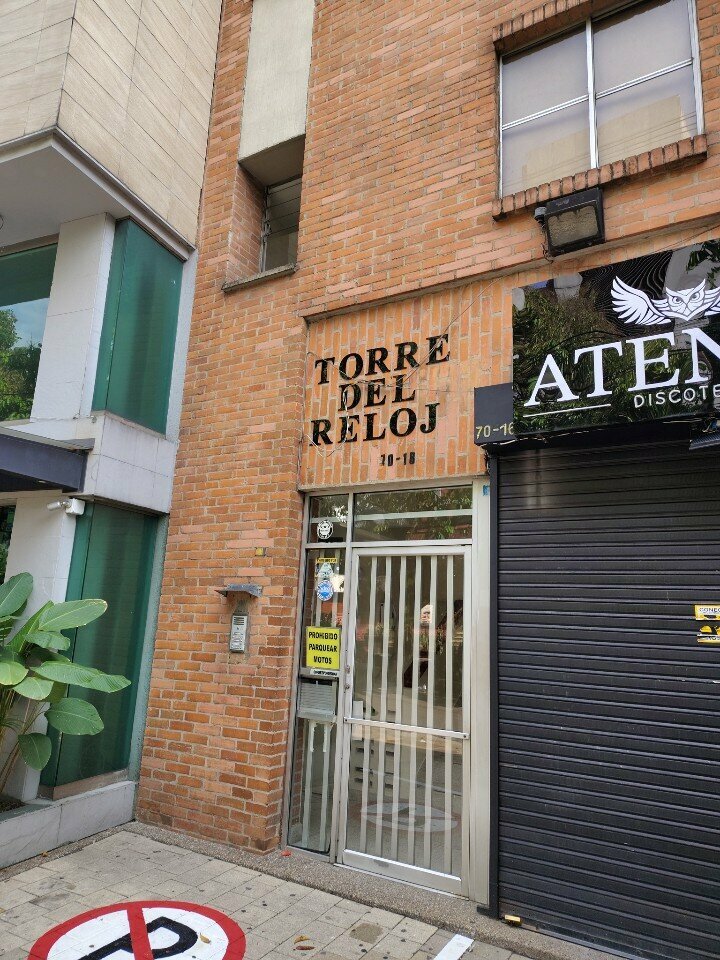 Yönetim ofisi Edificio La Torre del Reloj, Medellin, foto