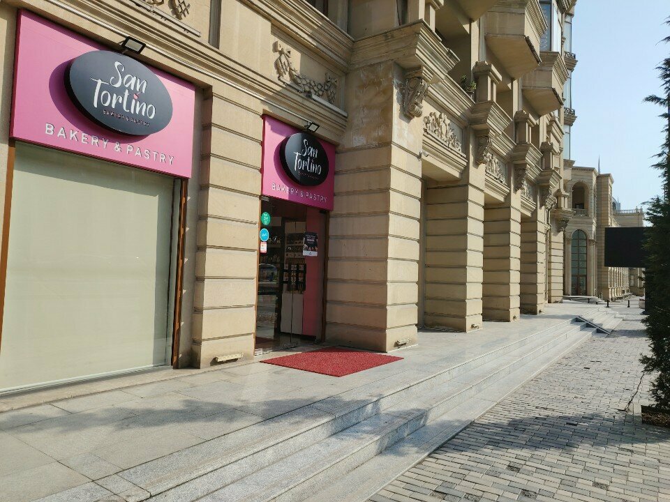 Pasta, şekerleme ve tatlı San Tortino, Bakü, foto