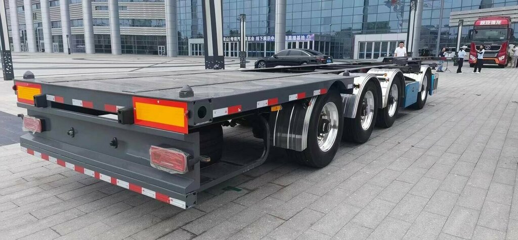 Araç römorkları Dumptrack, Smoleviçi, foto
