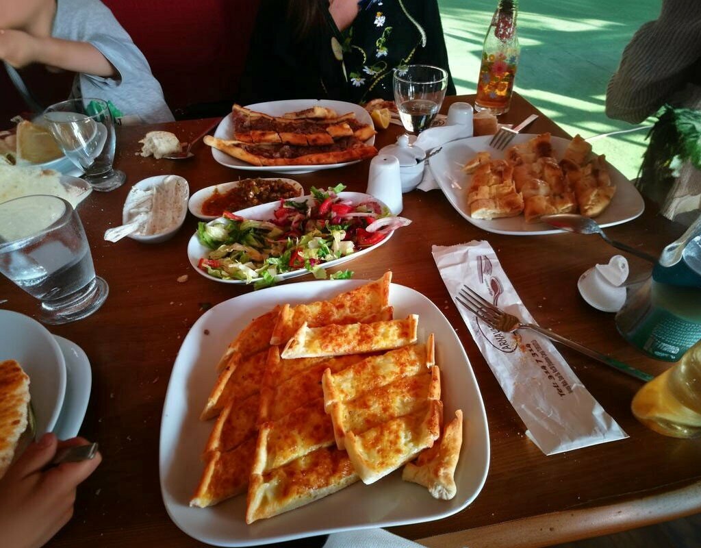 Restoran Arnavutköy Restoran, Turgutlu, foto
