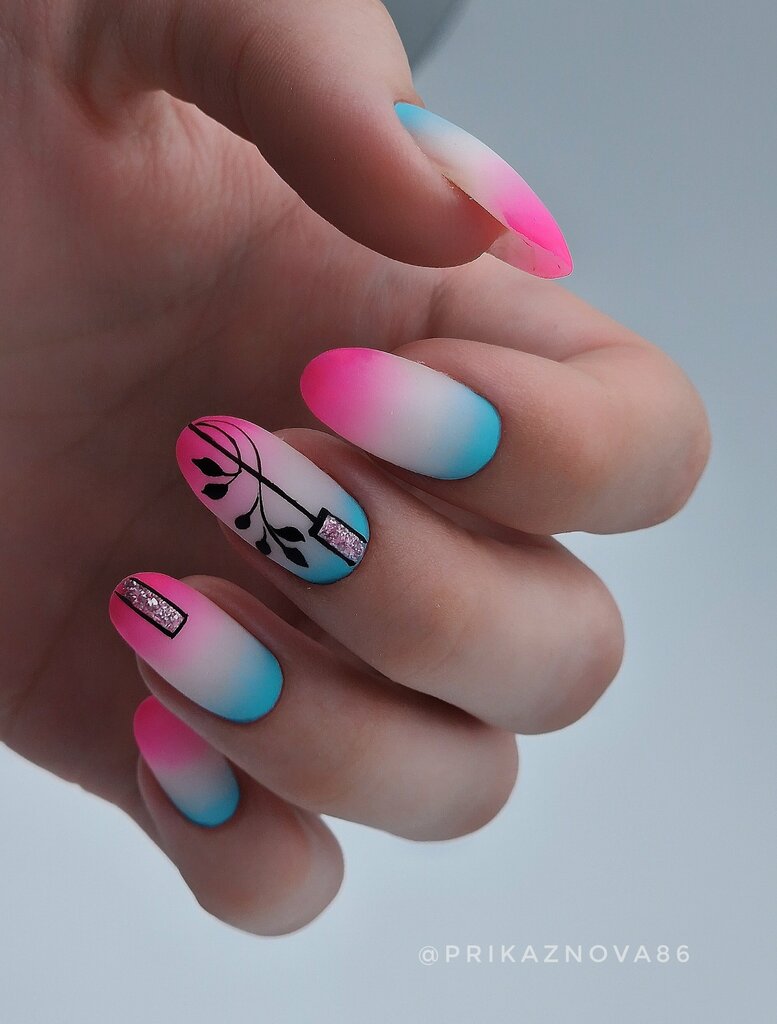 Manikür-pedikür Tati Nails, Saint‑Petersburg, foto