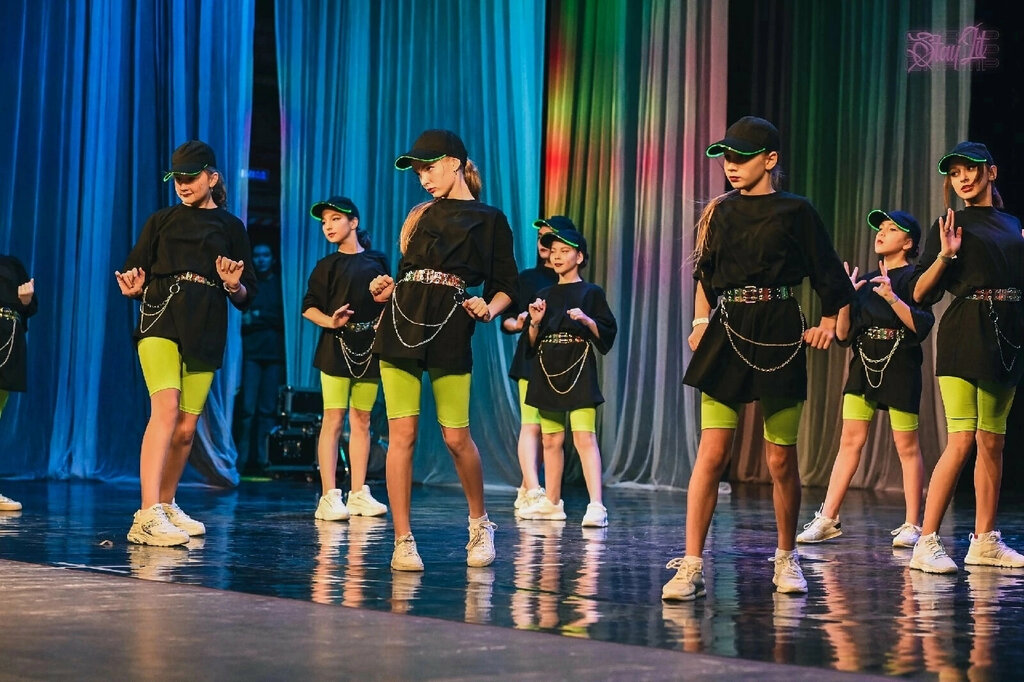 Dans okulları Bestest Flow, Permski krayı, foto