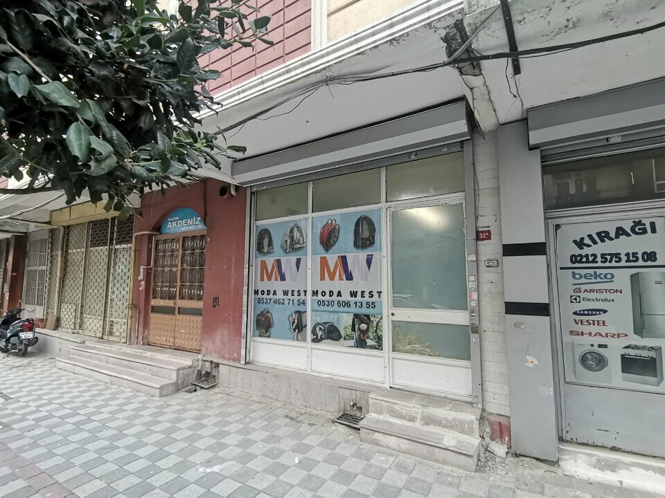 Su ve kanalizasyon sistemlerinin montaj ve bakımı Moda West, İstanbul, foto