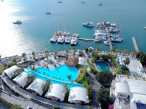 Yacht Classic Hotel (Muğla, Fethiye, Karagözler Mah., Fevzi Çakmak Cad., 24), otel  Fethiye'den