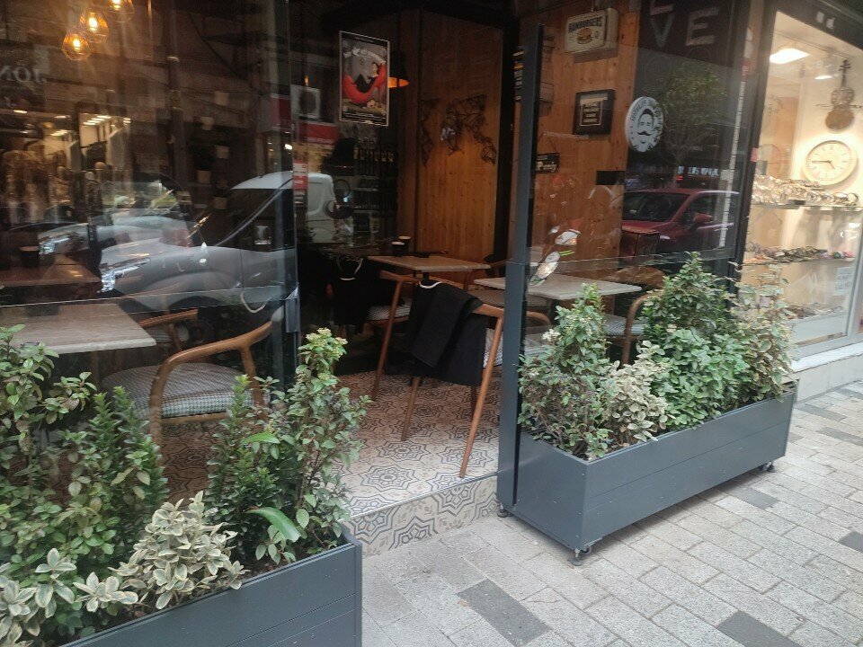 Kafe Bro's, İstanbul, foto