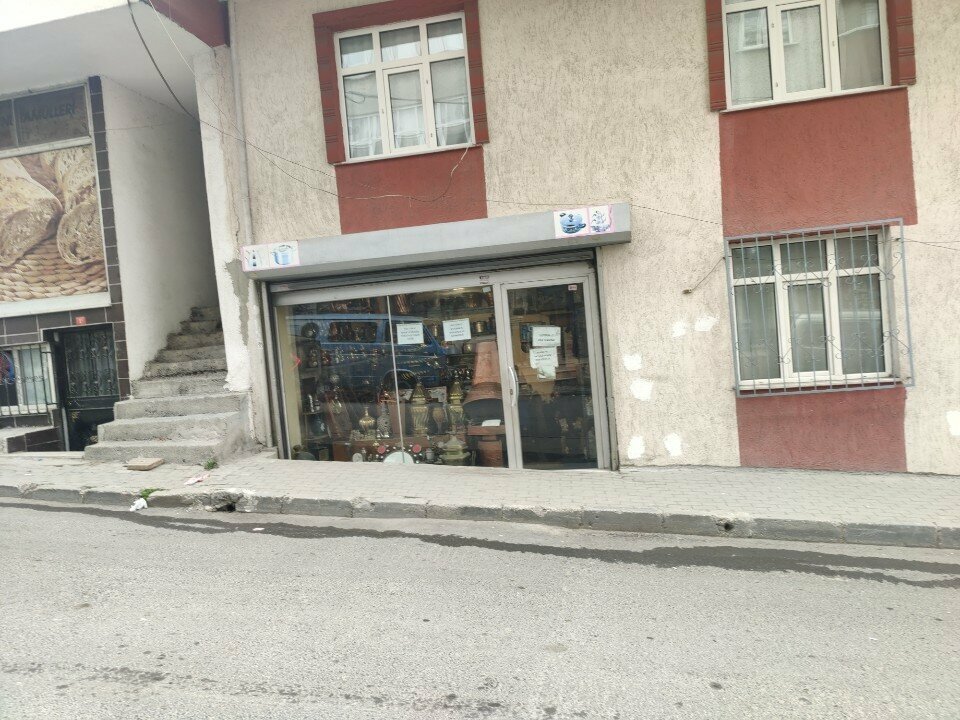 Antikacı dükkanları Bakırcı ve Antikacı Yılmaz, İstanbul, foto