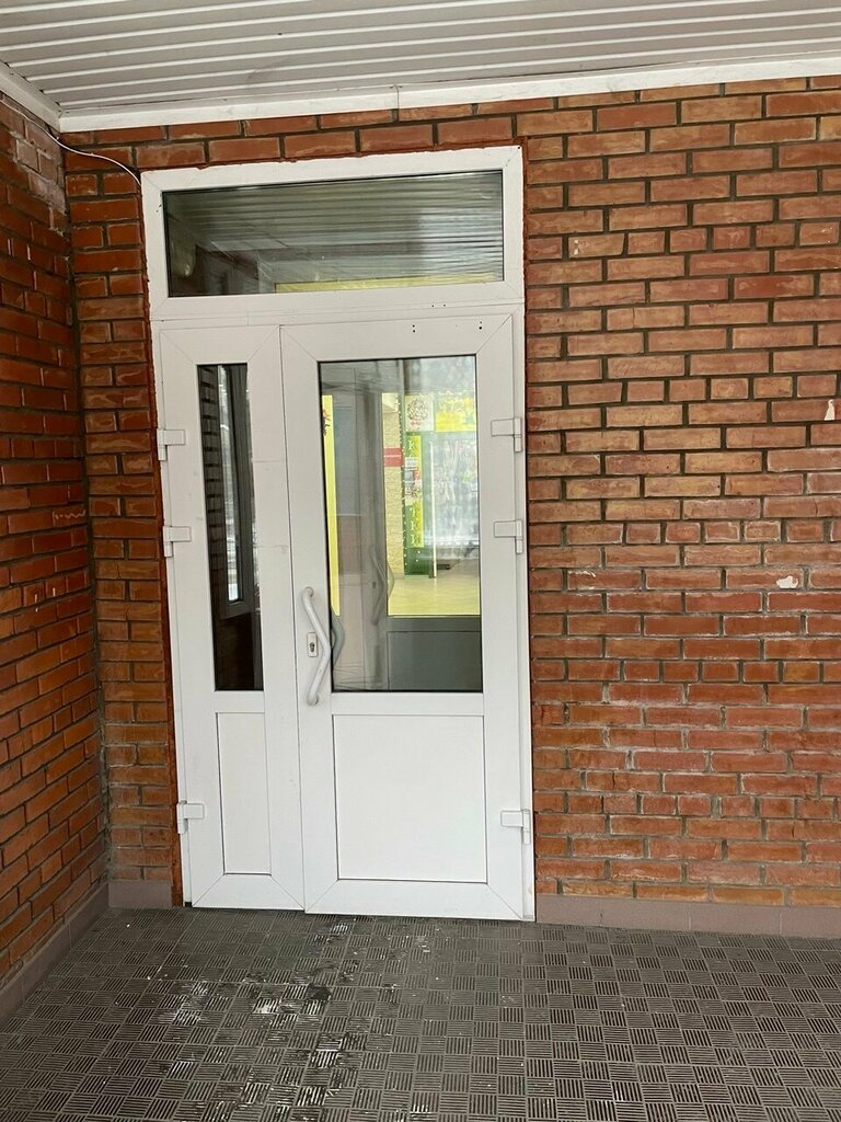 Bina, site yönetimi Киевская 15, Tomsk, foto