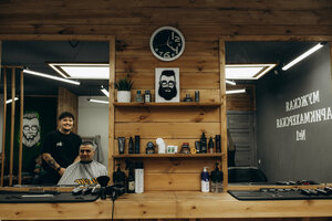 Men's Barber Shop № 1 (Khrustalnaya Street No:37к1), berberler  Tver'den