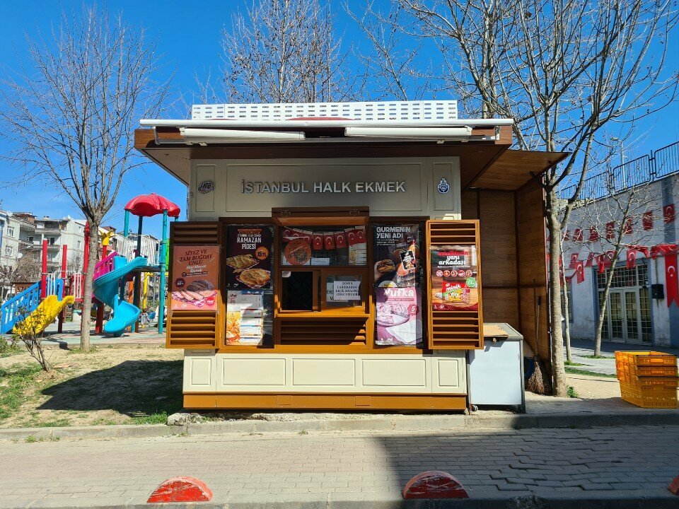 Gazete bayi İhe Demirhisar Büfe, İstanbul, foto