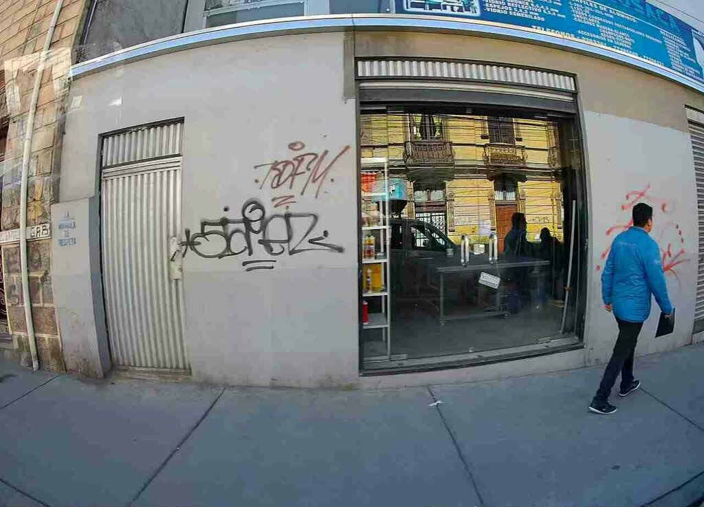 Cam atölye J. C. Glasswork and Aluminum Carpentry, La Paz, foto