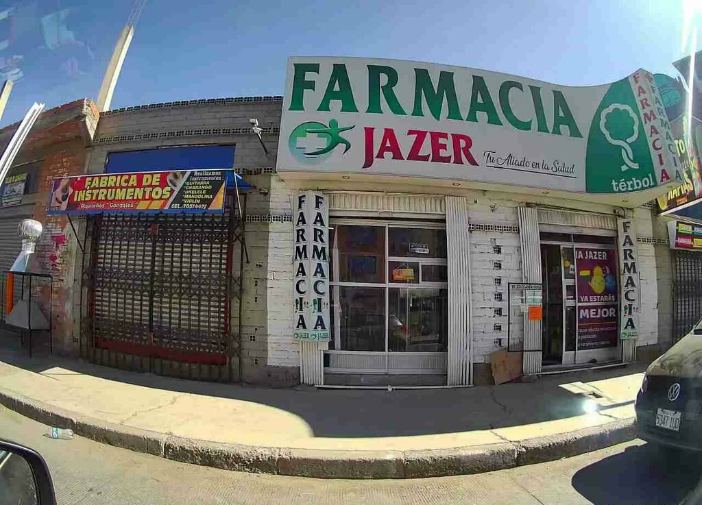 Eczaneler Farmacia Jazer, El Alto, foto