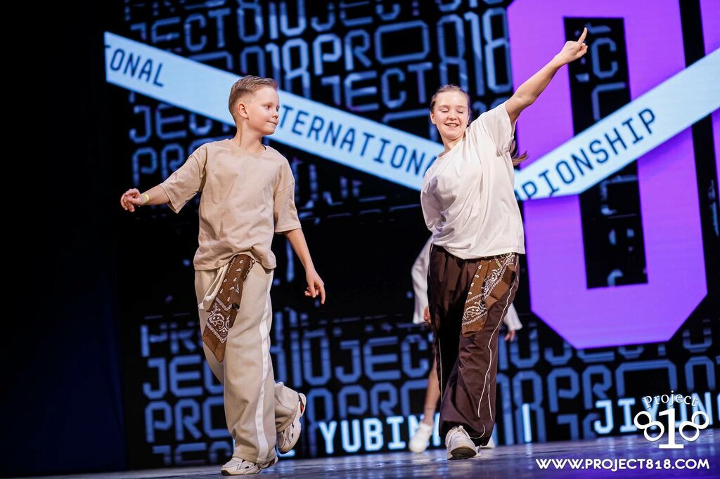 Dans okulları Pop Studio, Moskova, foto