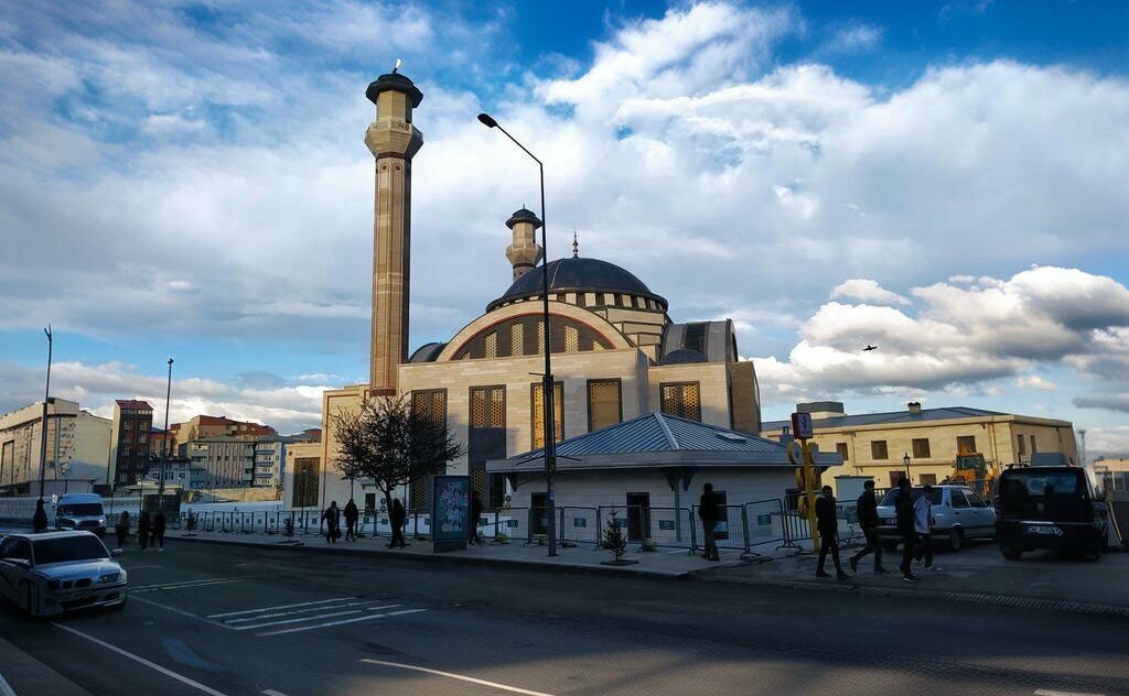 Cami Alpaslan Cami, Kars, foto