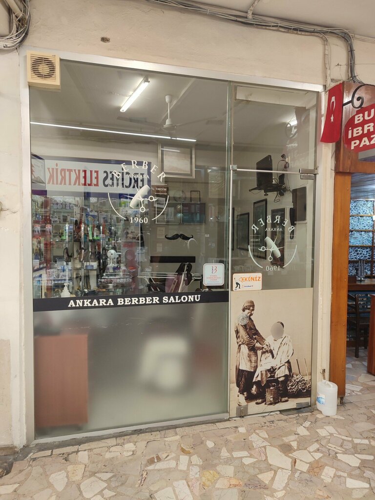 Berberler Ankara Hair Salon, İstanbul, foto