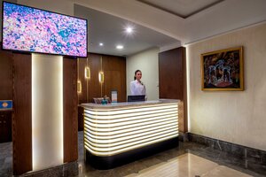 Tiflis Palas (Vakhtang Gorgasalis Street No:3, Tbilisi), otel  Tiflis'ten