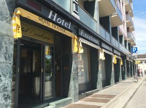 Hotel Excelsior (Lombardy, la città di Pavia), otel  Pavia'dan