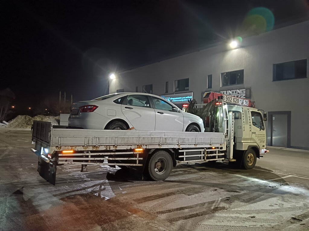 Çekici hizmeti Авто помощь, Tümen (Tiumenskaya) oblastı, foto