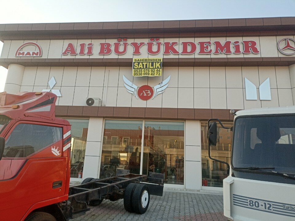 Otomobil satış galerileri Demiroğlu Özcan Otomotiv, Konya, foto
