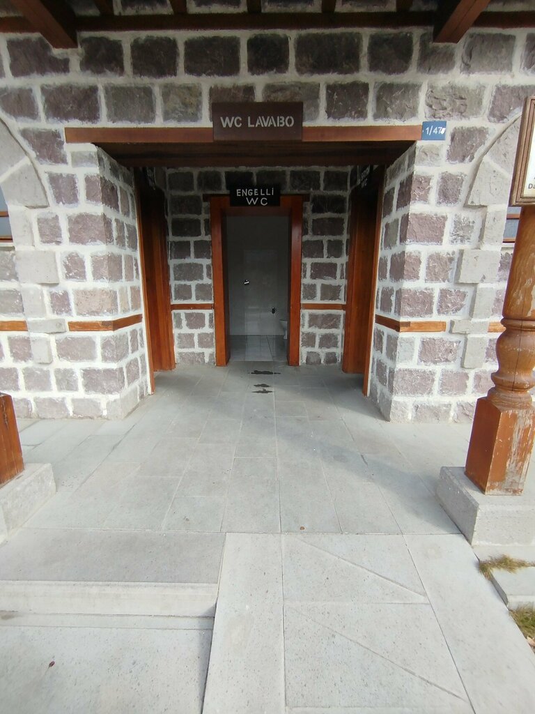 Tuvalet Tuvalet, Ankara, foto