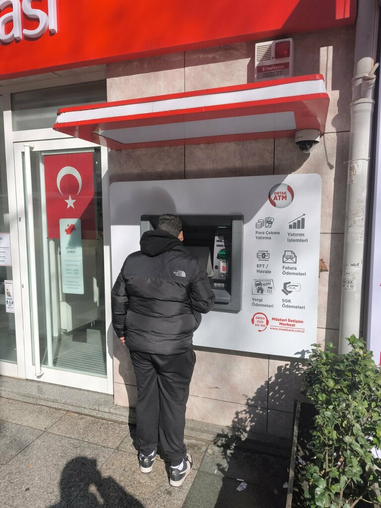 ATM'ler Ziraat Bankası, İstanbul, foto