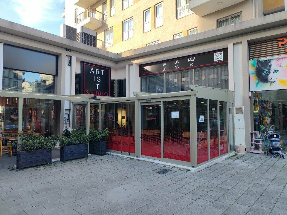 Dans okulları Art. İst Studio Sancaktepe, İstanbul, foto