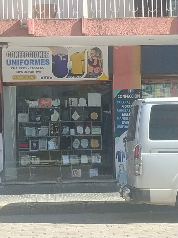 Matbaalar Confecciones uniformes, Santa‑Krus, foto