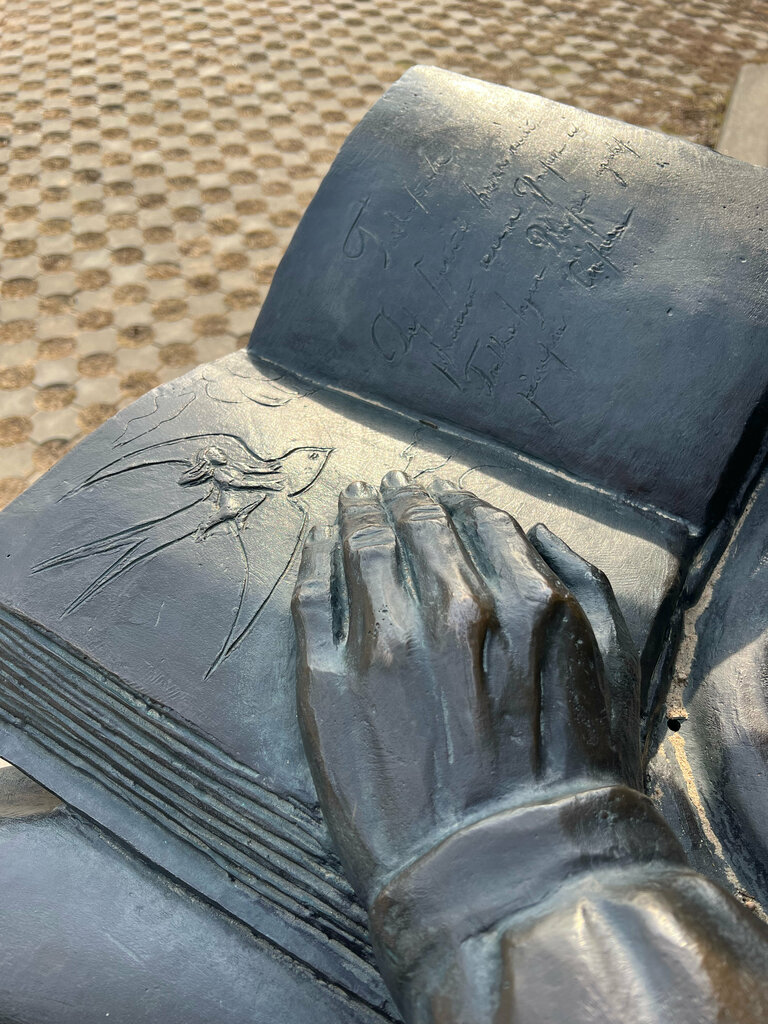 Anıt, heykel Hans Christian Andersen, Kalujskaya oblastı, foto