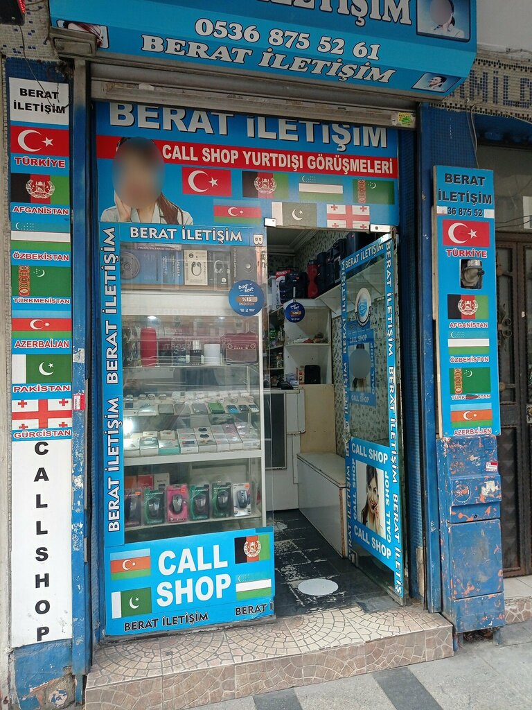 Cep telefonu ve aksesuarları satış mağazaları Berat İletişim, İstanbul, foto