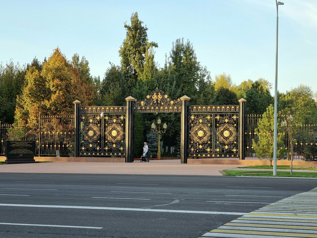 Anıt, heykel İ. A. Kerimov Heykeli, Taşkent, foto