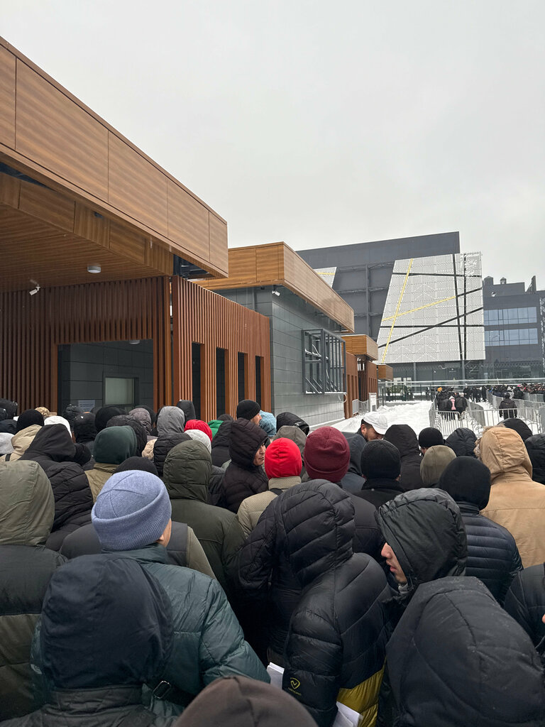 Aşılama noktası Многофункциональный миграционный центр Сахарово, пункт вакцинации, Moskova, foto