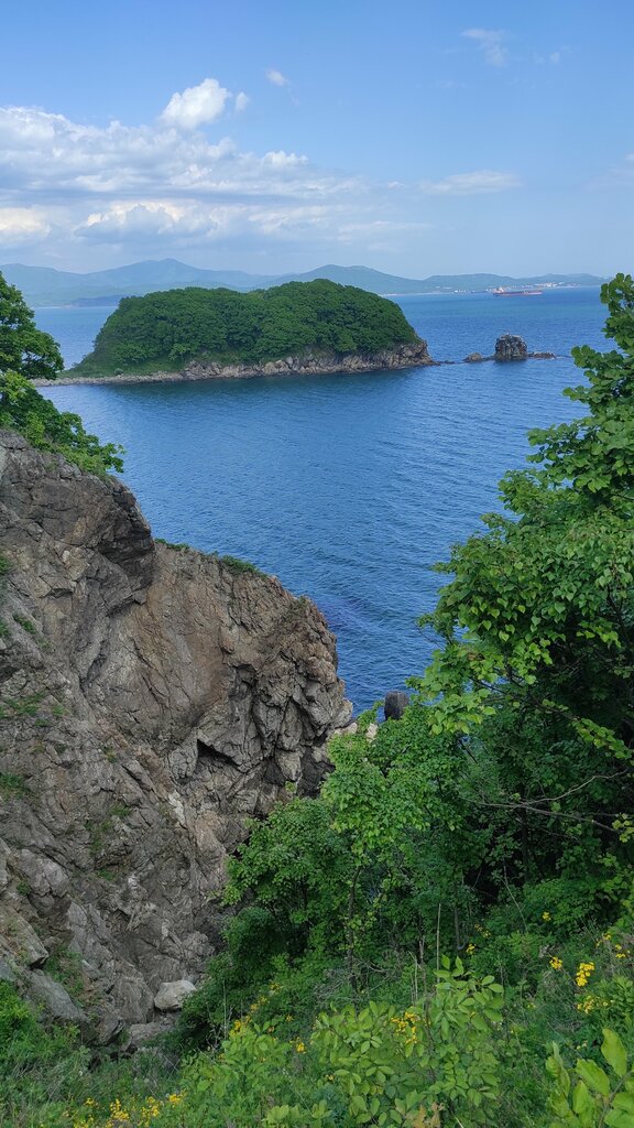Dağ zirvesi Скала Бахирева, Nahodka, foto