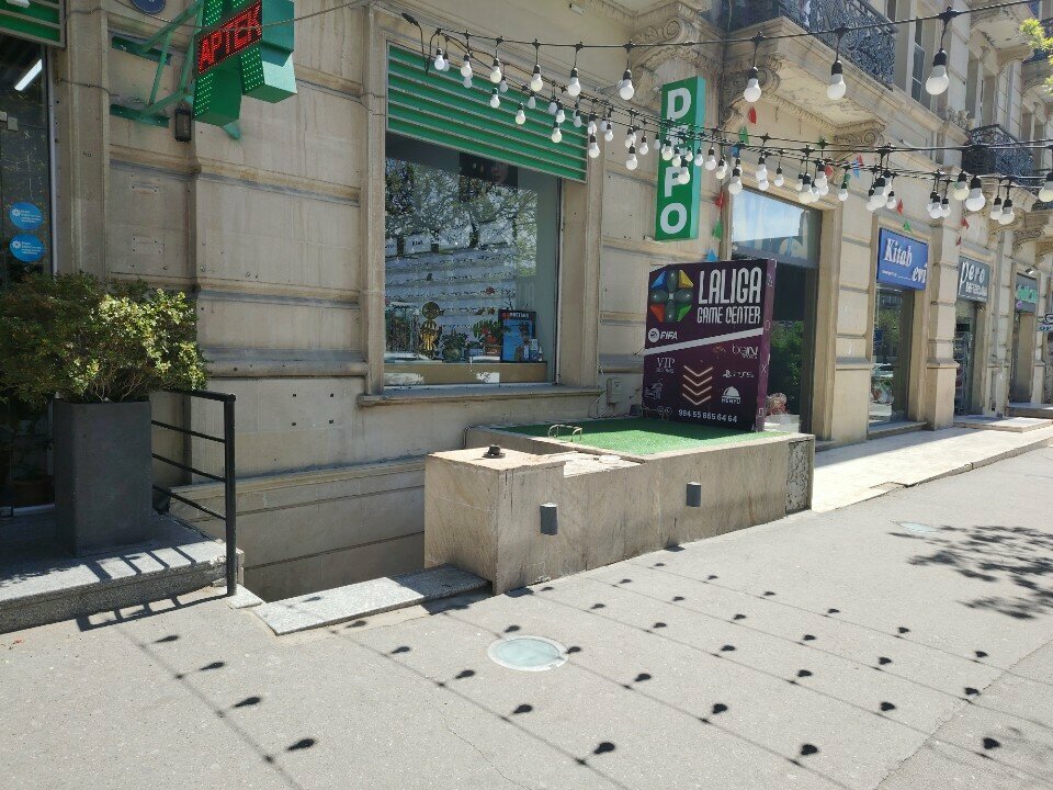 Oyun salonları LaLiga Lounge -Nizami, Bakü, foto