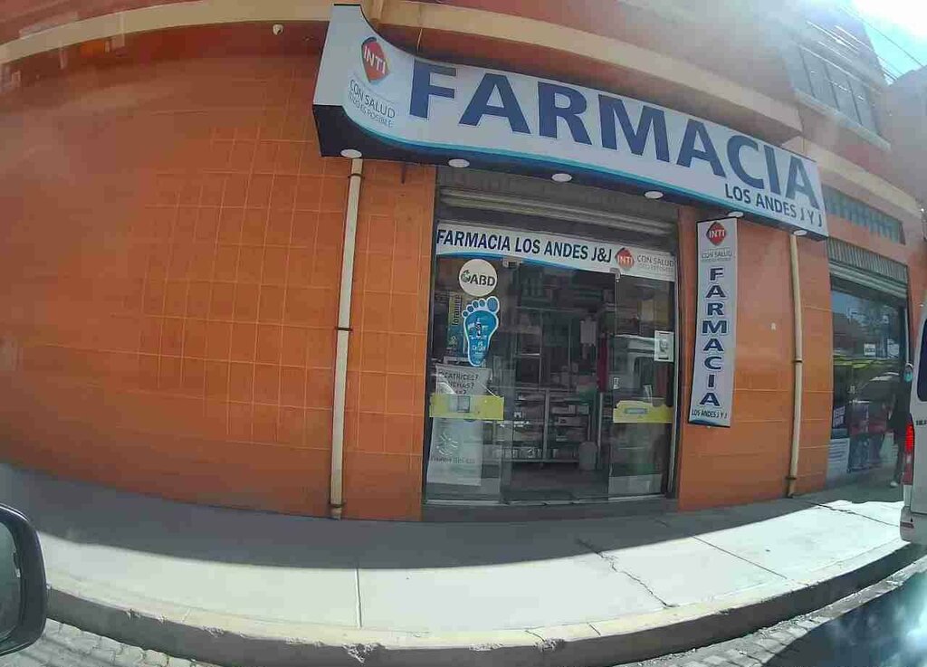 Eczaneler Farmacia Los Andes J&j Suc. 1, El Alto, foto