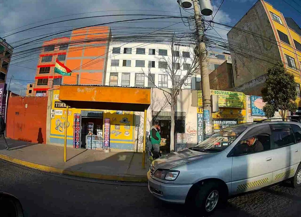 Otomobil yedek parçaları Repuestos for Motor Vehicles, El Alto, foto