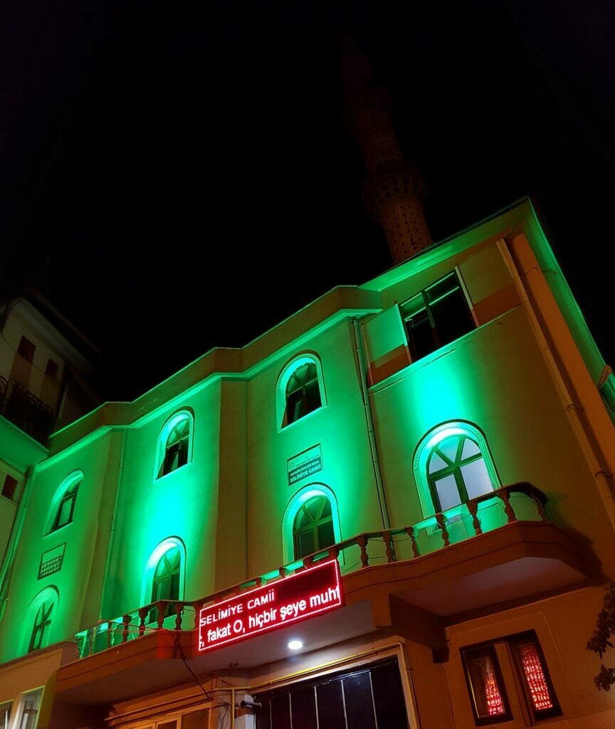 Yüzme havuzları Kilimli Yarı Olimpik Havuz, Kilimli, foto