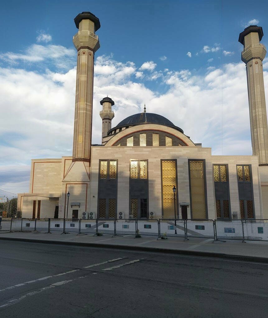Cami Alpaslan Cami, Kars, foto