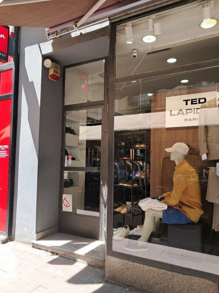 Giyim mağazası Ted Lapidus, Belgrad, foto