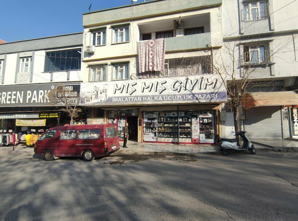 Ucuzluk mağazası Mış Mış Giyim, Gaziantep, foto