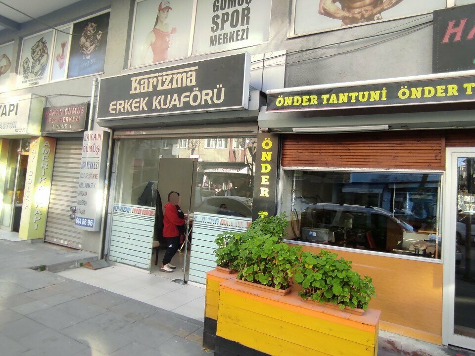 Berberler Karizma Kuaför, İstanbul, foto