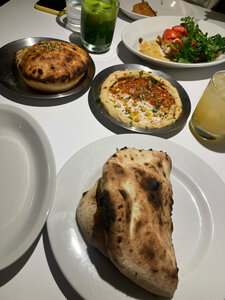 Aut Bistro (Belgrade County, Stari Grad, Strahinjica Bana Street, 64), kafe  Belgrad'dan