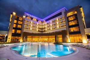 Tryp by Wyndham (Kocaeli, İzmit, Körfez Mah., Şehit Remzi Cad., 6/5), otel  İzmit'ten