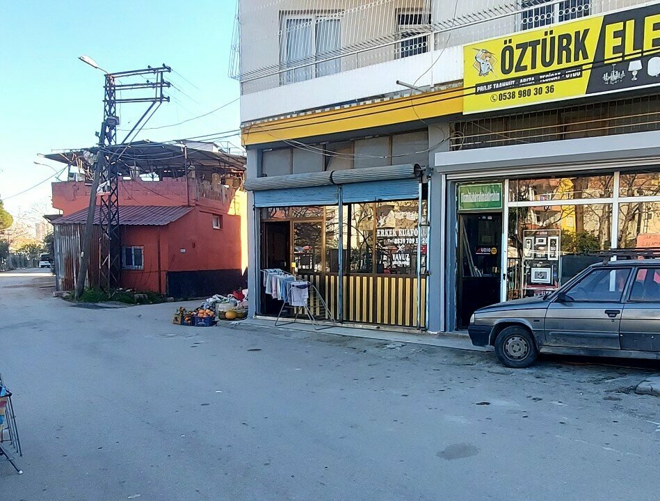 Berberler Yavuz Erkek Kuaförü, Adana, foto