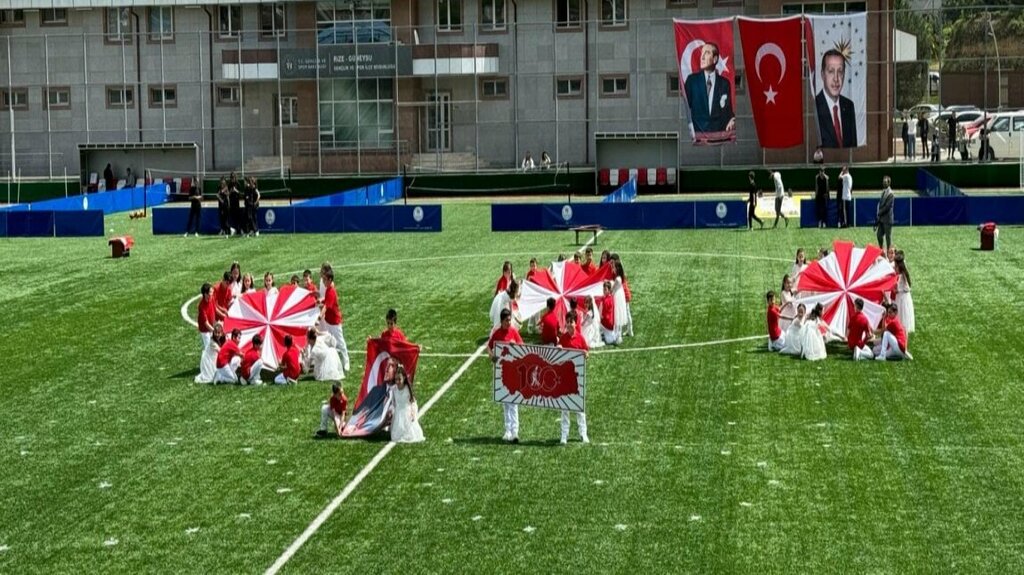 Ortaokul Ulucami Ortaokulu, Güneysu, foto